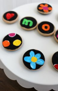 Magnets for Mom | Fun Family Crafts