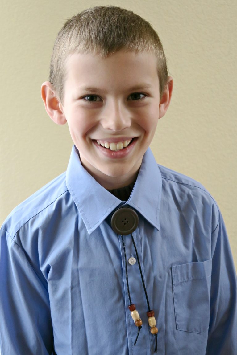 Bolo Tie | Fun Family Crafts