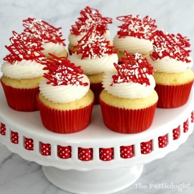 Valentine Cupcakes | Fun Family Crafts