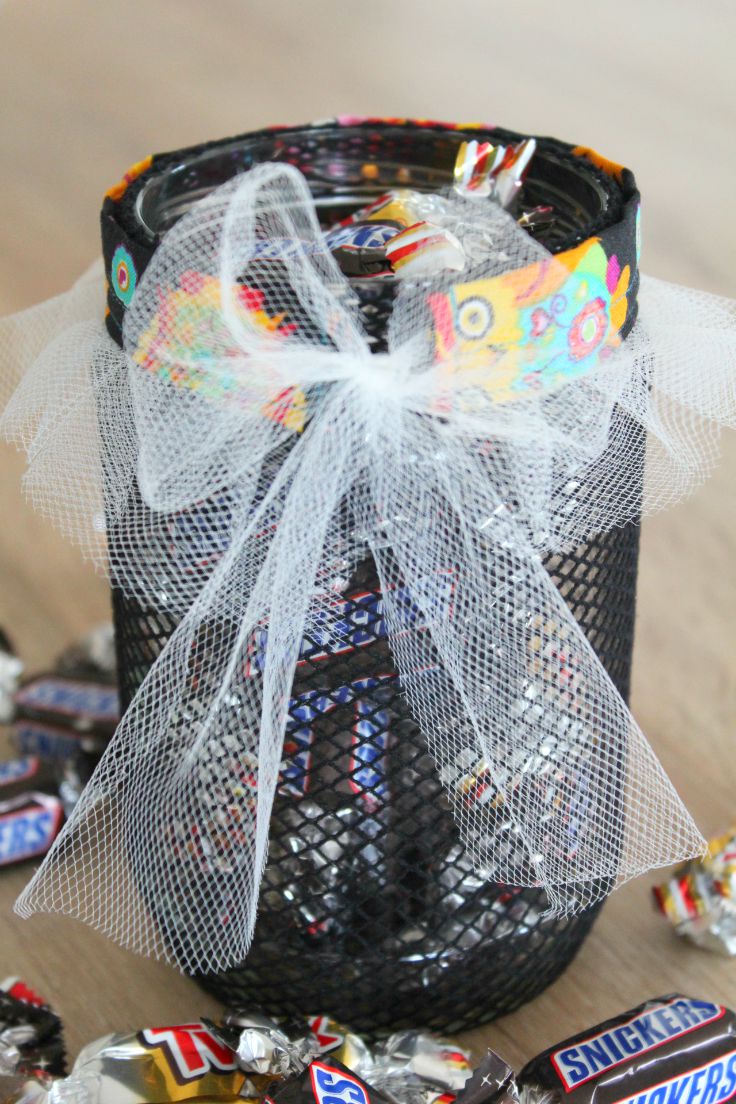 Halloween Candy Jars | Fun Family Crafts