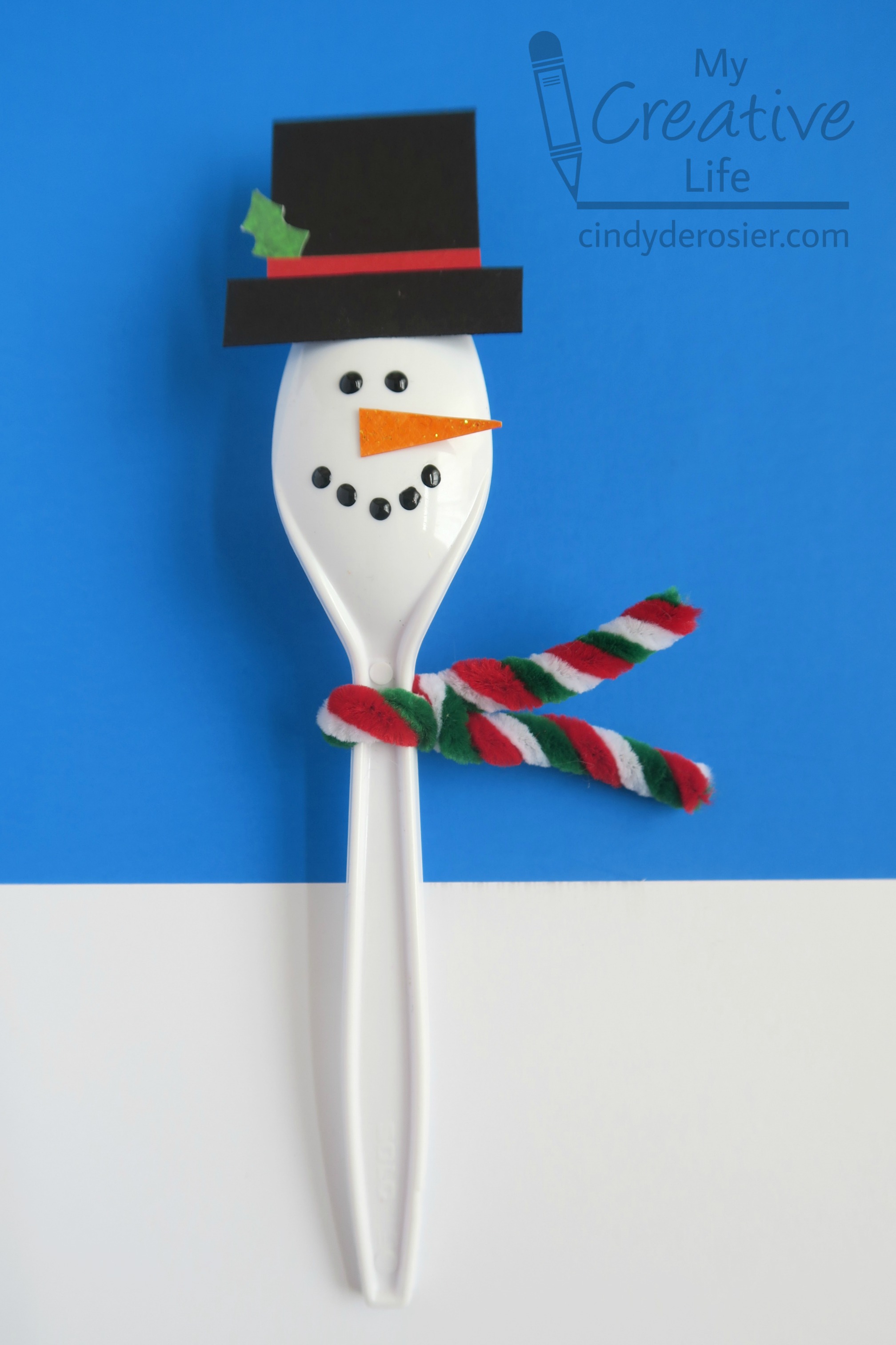 Lollipop Snowman Spoon | Fun Family Crafts