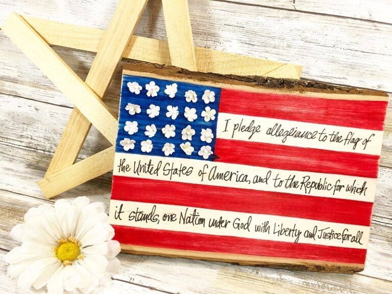 Hand Lettered American Flag Plaque | Fun Family Crafts