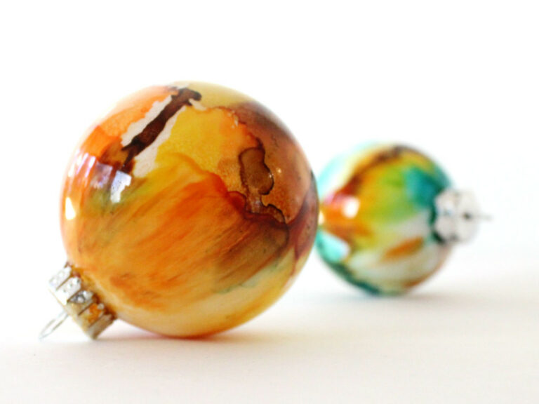 Alcohol Ink Ornaments | Fun Family Crafts