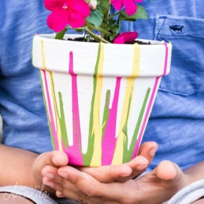 Drip Paint Pots | Fun Family Crafts