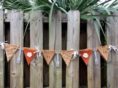 Thanksgiving Pie Banner | Fun Family Crafts