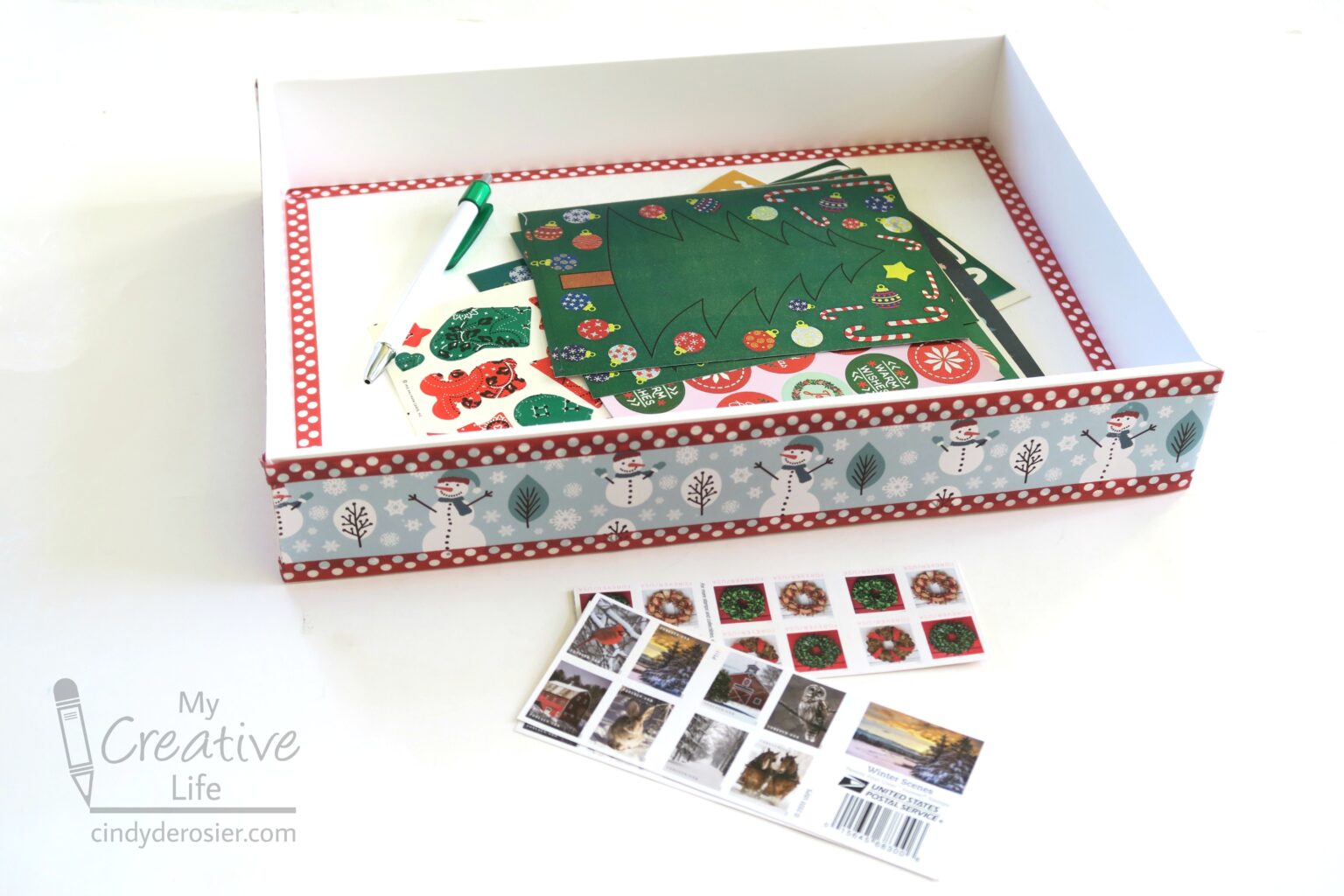 Christmas Card Organizer | Fun Family Crafts