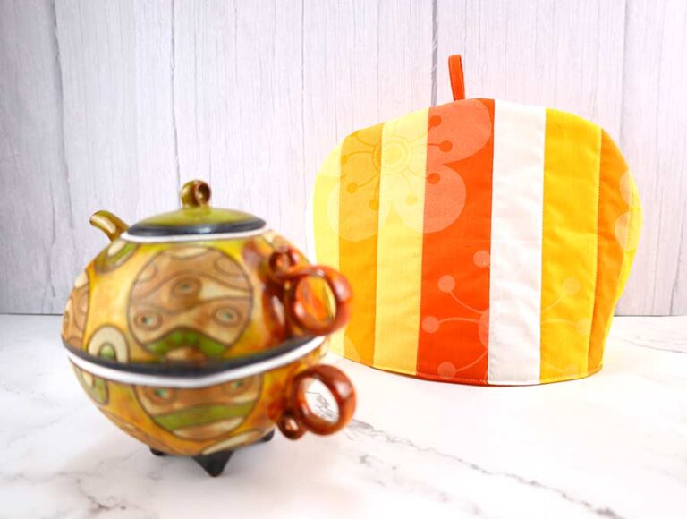 Easy Tea Cozy | Fun Family Crafts