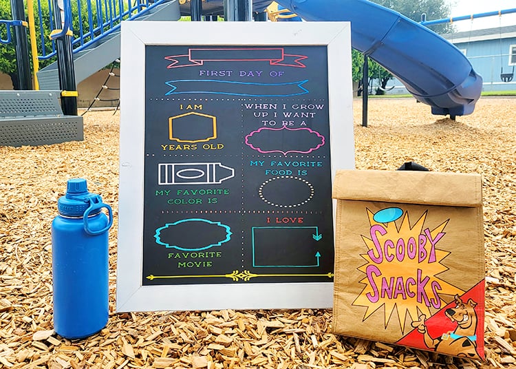 Back to School Chalkboard Sign | Fun Family Crafts