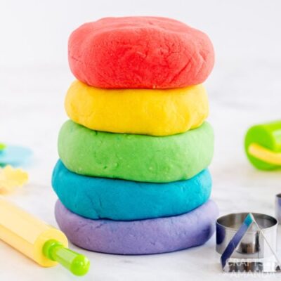 Rainbow Play Dough | Fun Family Crafts