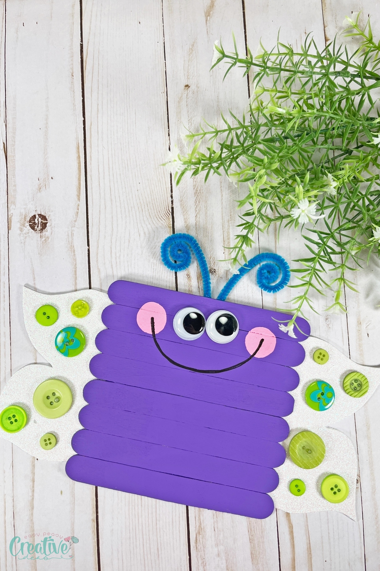 Butterfly craft with craft sticks | Fun Family Crafts